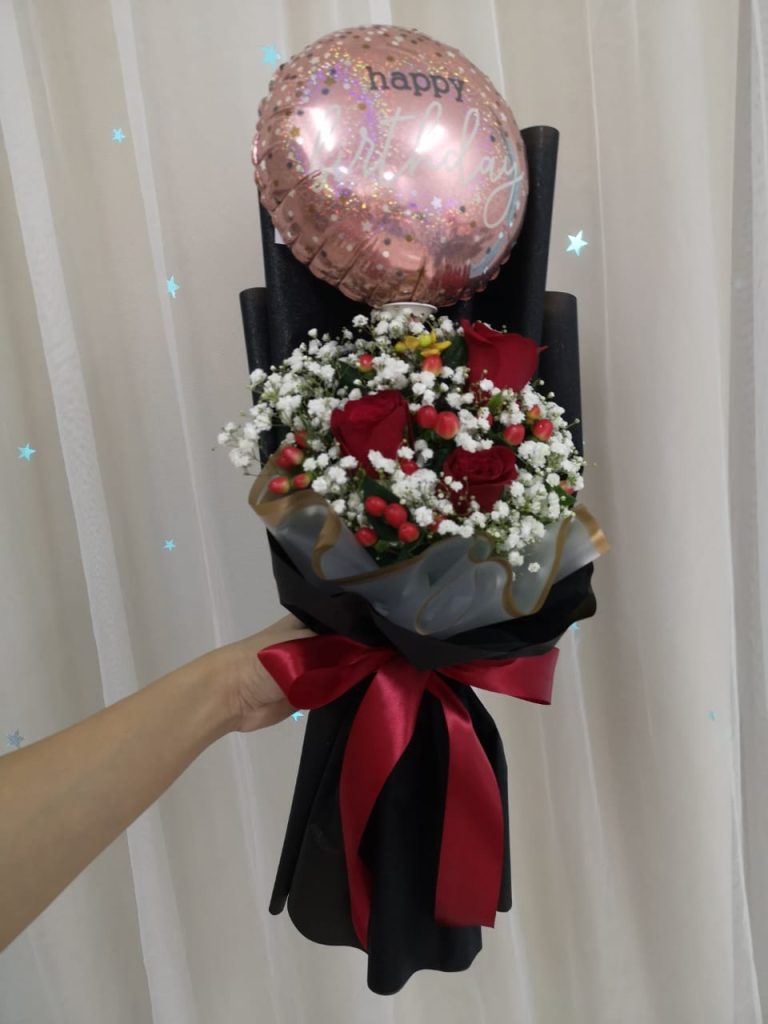 Three Roses Bouquet | Florist in Kajang