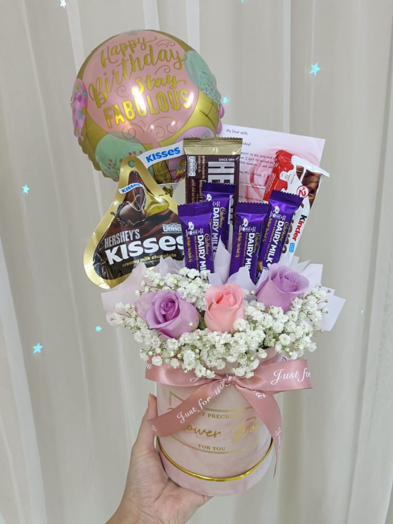 Charming Pink Chocolate Box | Roses & Chocolates in Kajang